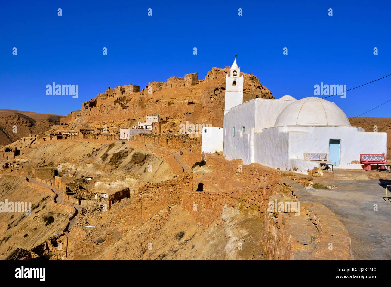 Tunisia, Tataouine Governorate, Chenini, Berber troglodyte village ...