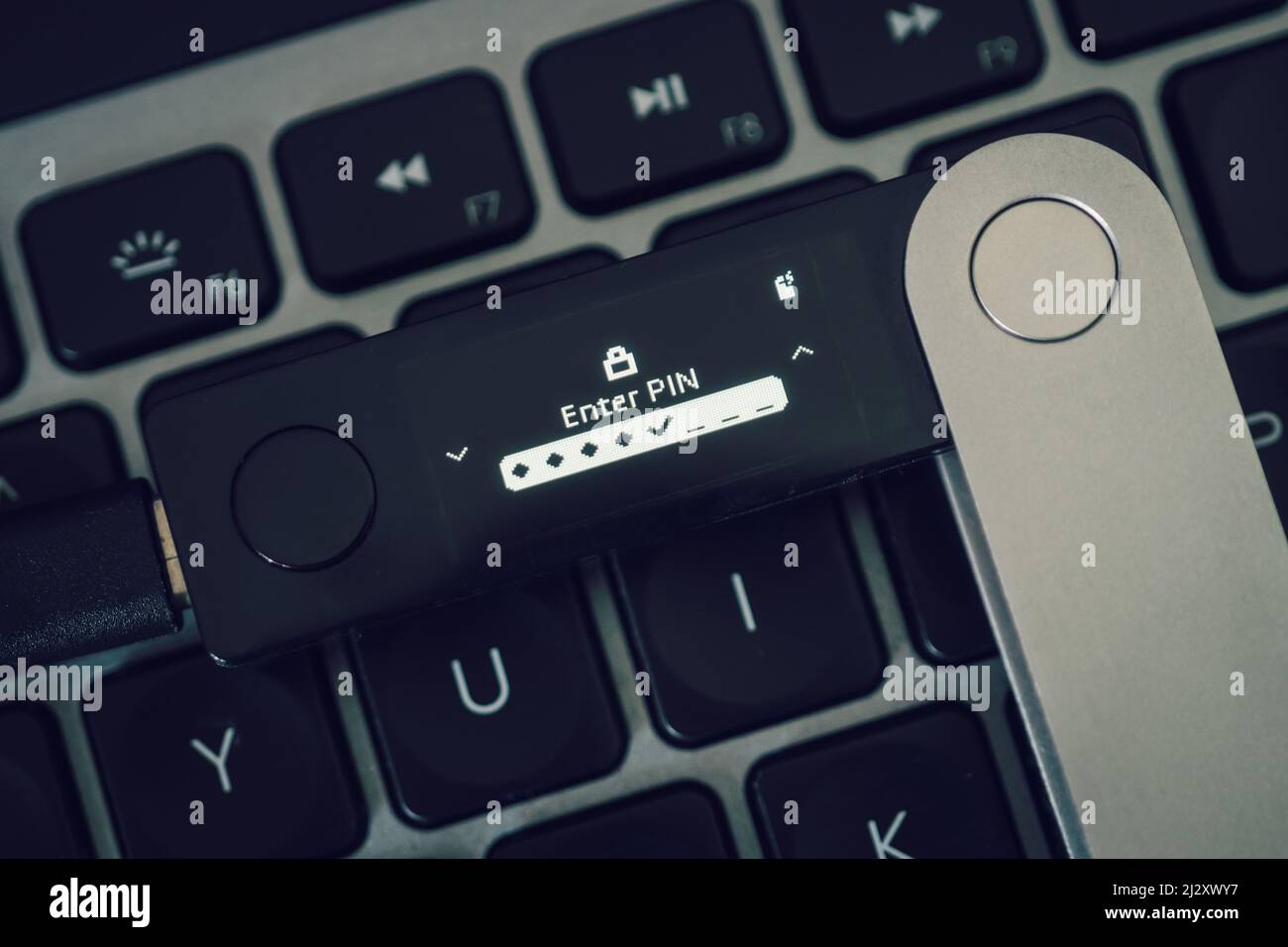 Cryptocurrency hardware hi-res stock photography and images - Alamy