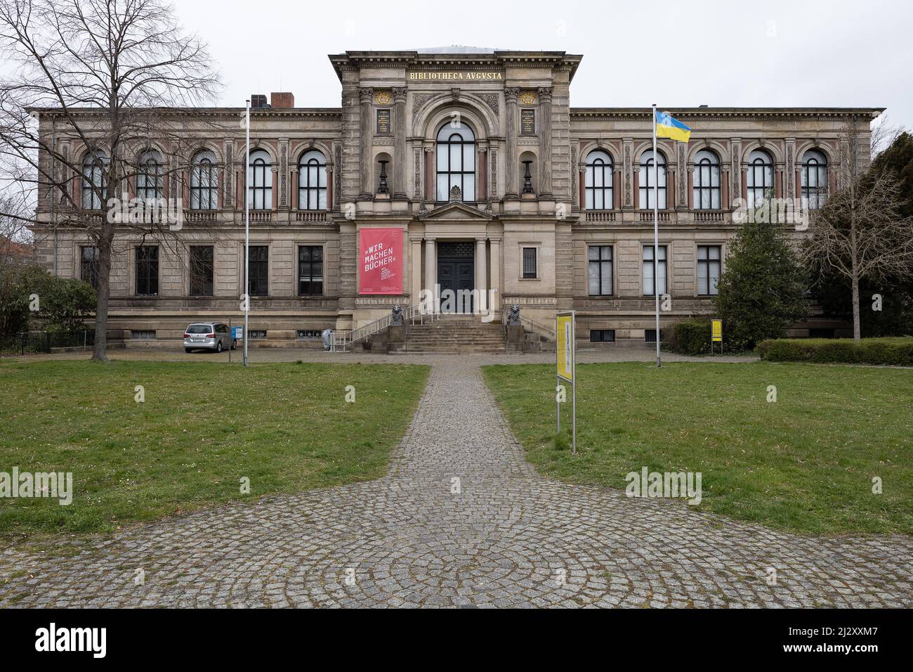 04 April 2022, Lower Saxony, Wolfenbüttel: View of the Herzog August ...