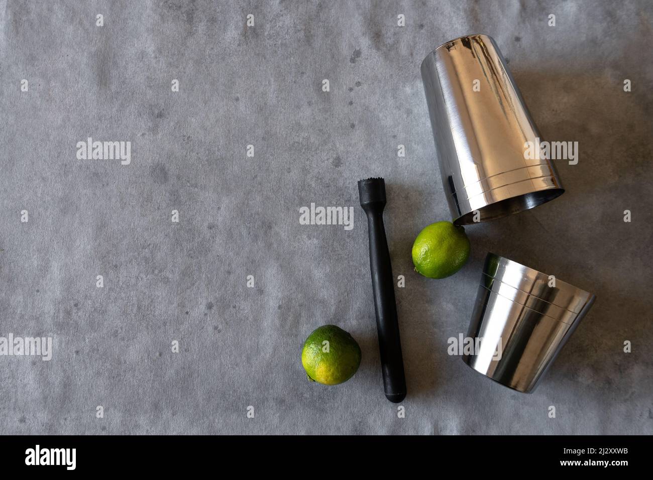 Cocktail elements aligned to the right. Top view Stock Photo - Alamy