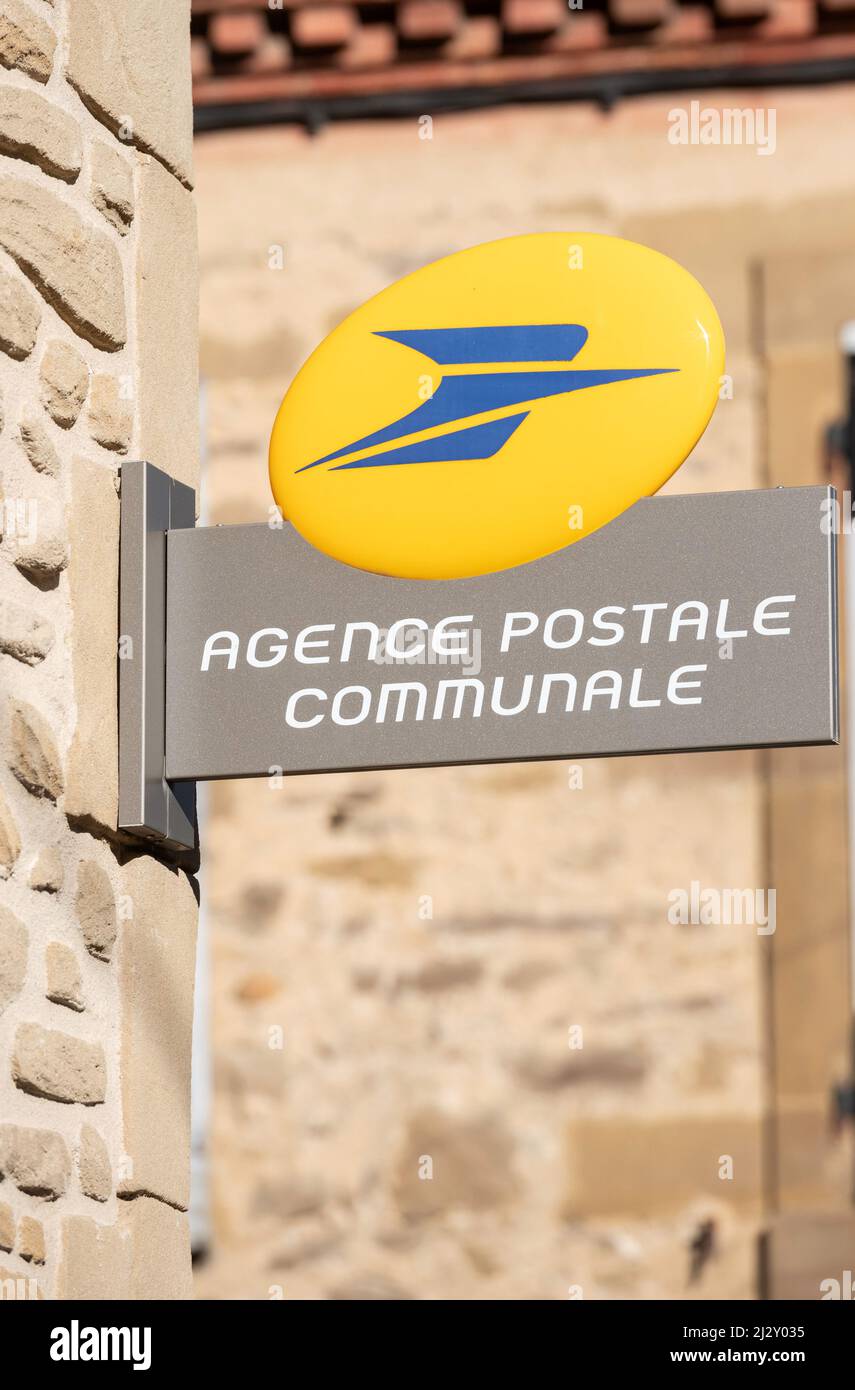 Village postal service france hi-res stock photography and images - Alamy