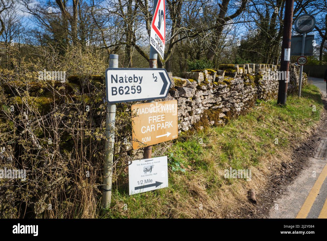 01.04.2022 Kirkby stephen, Cumbria, Uk. Sign post to Nateby Stock Photo ...