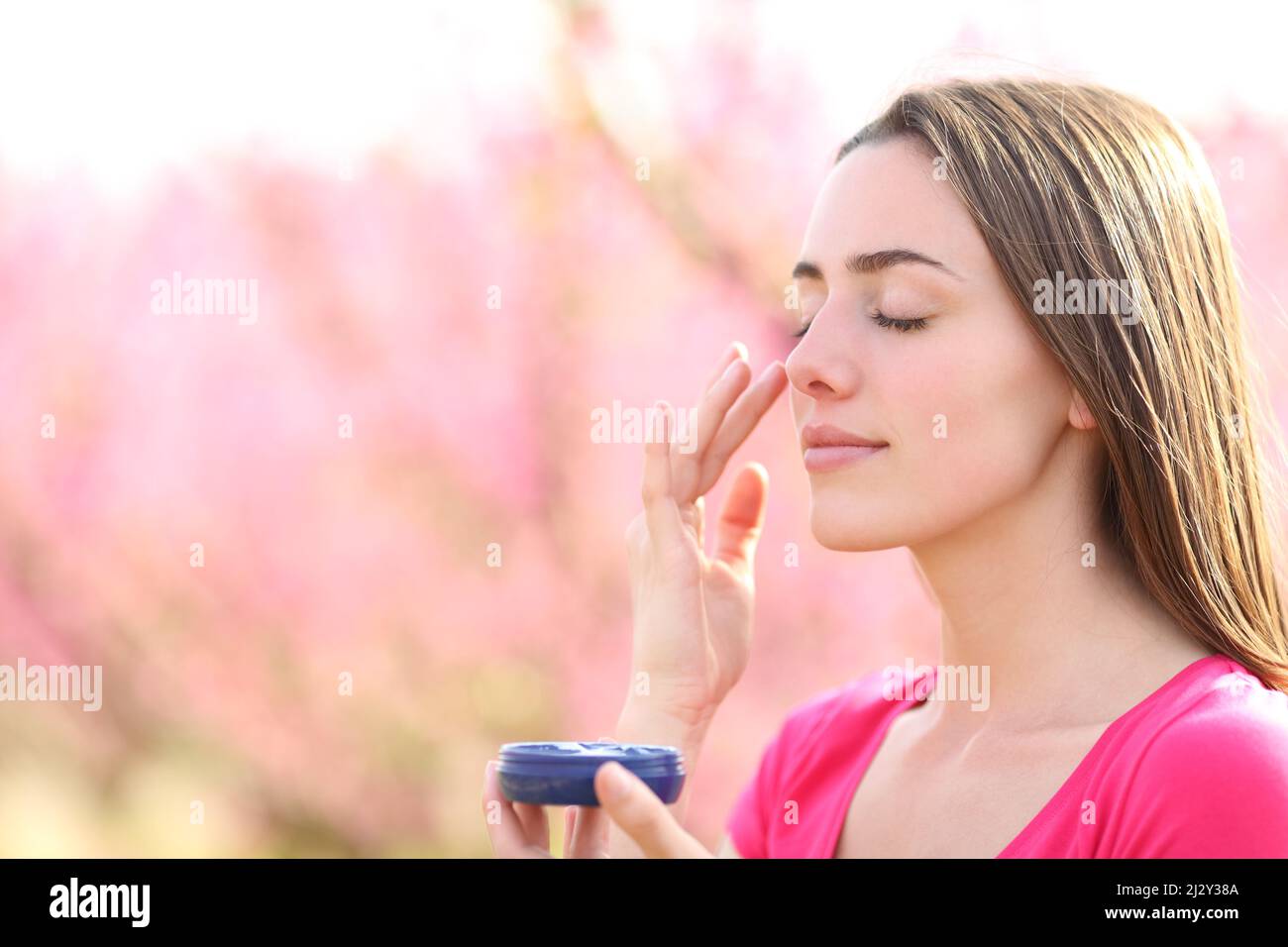 Put on a happy face hi-res stock photography and images - Alamy