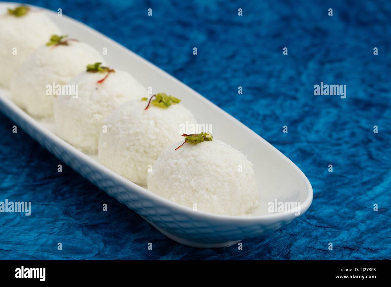 Indian mishti mithai sweet sweets hi-res stock photography and images - Alamy