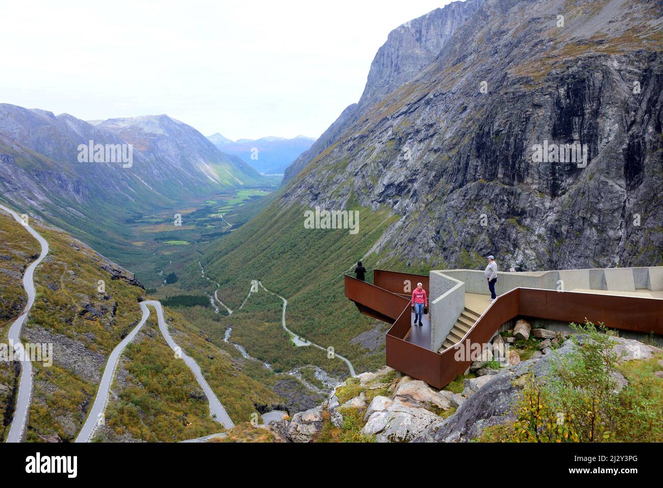 Trollstigen mountain road norway hi-res stock photography and images ...