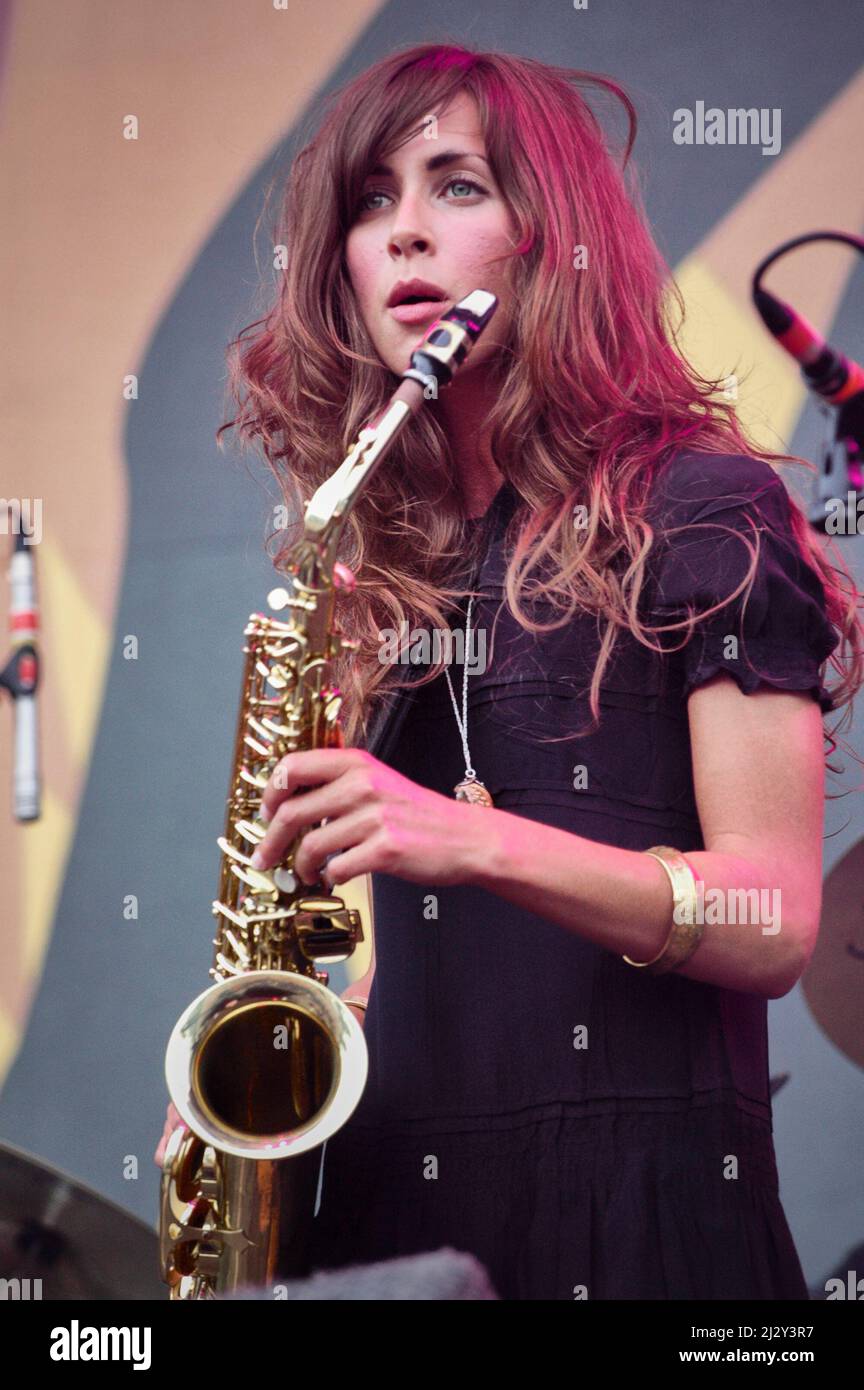 Abi Harding, The Zutons, V2005, Hylands Park, Chelmsford, Essex ...
