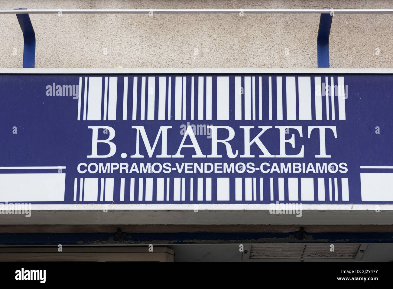 Bmarket hi-res stock photography and images - Alamy