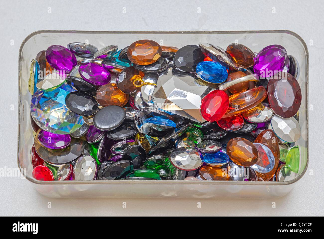 Opaque transparent objects hi-res stock photography and images - Alamy