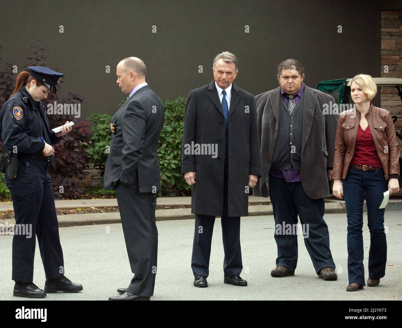 Los Angeles. CA.USA. Sam Neill, Sarah Jones and Jorge Garcia in the ...