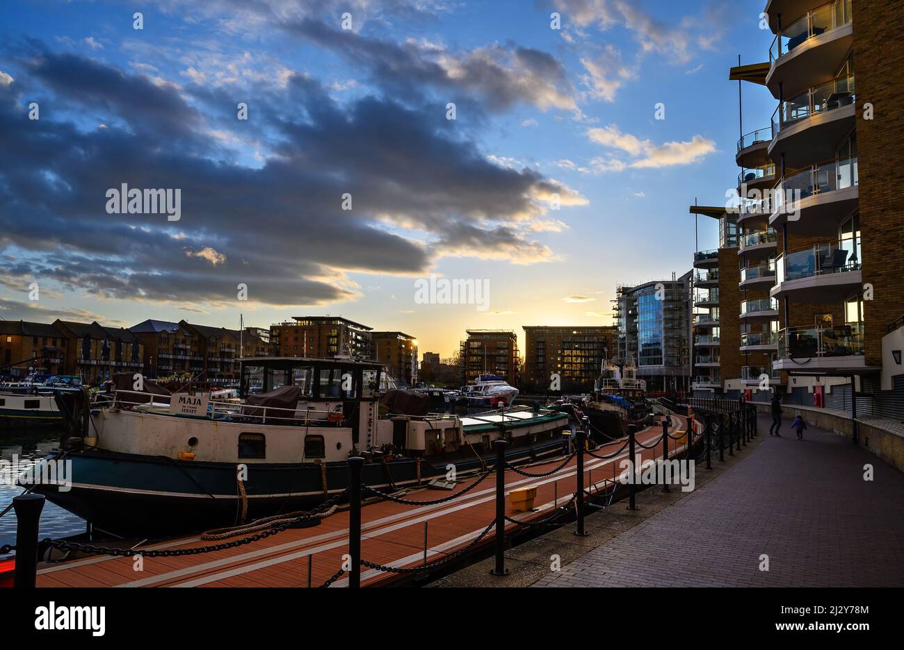 Limehouse, London, UK: Evening view of the Limehouse Basin, a marina in ...