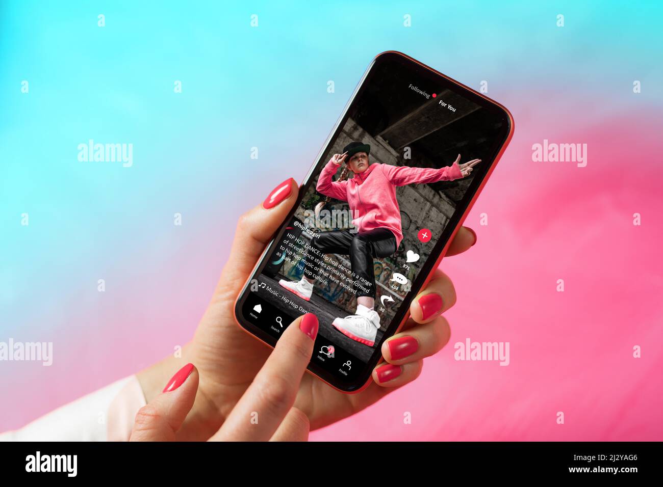 Tiktok phone screen hi-res stock photography and images - Alamy