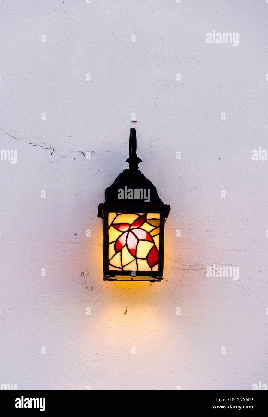 Light coloured wall hi-res stock photography and images - Alamy