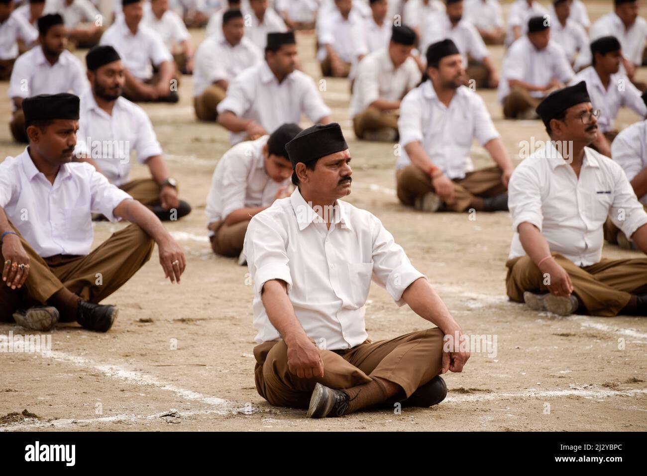 Volunteers of hindu nationalist rashtriya swayamsevak sangh hi-res ...