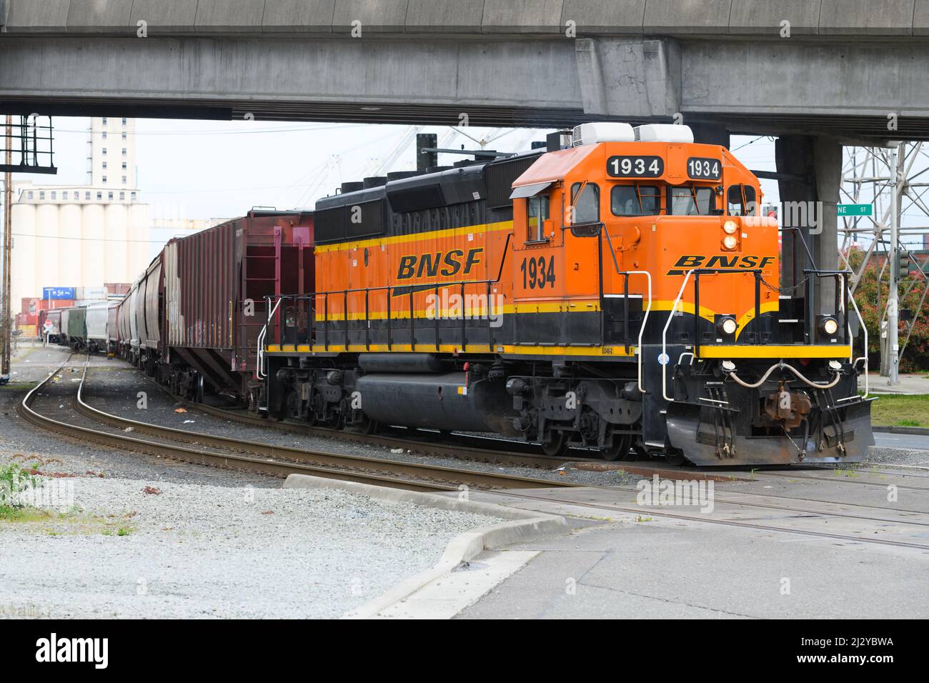 Seattle - April 03, 2022; BNSF freight train departing from Harbor ...