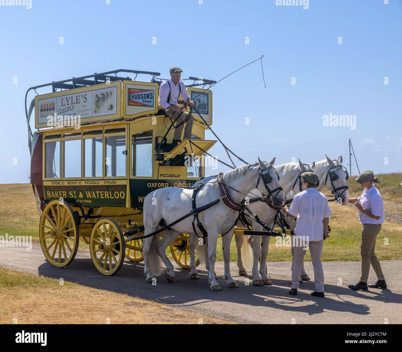 Horse Drawn Bus High Resolution Stock Photography and Images - Alamy