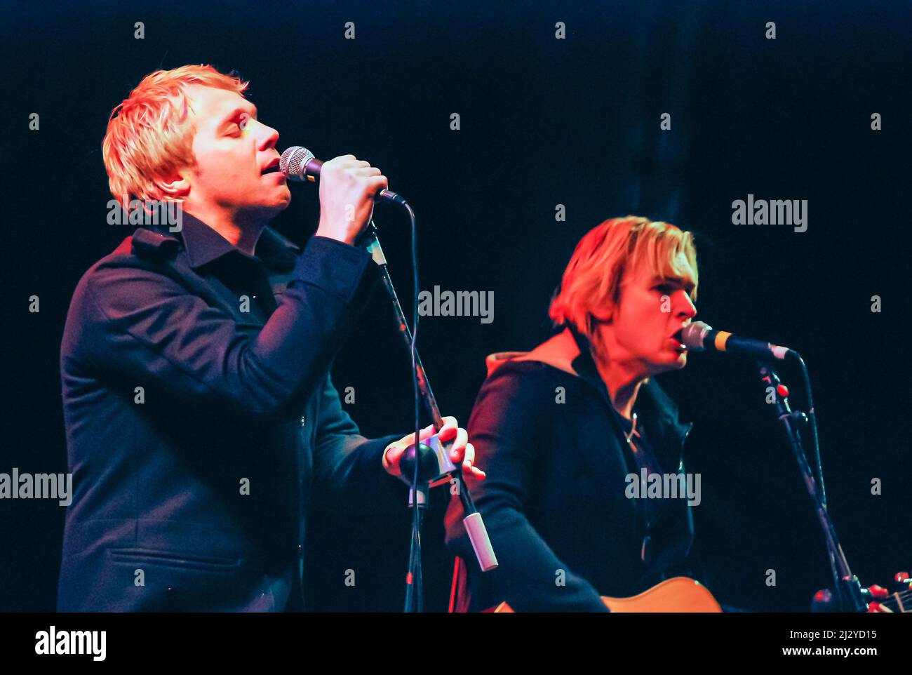 Glengormley, Newtownabbey, 24th November 2007. Journey South, brothers ...