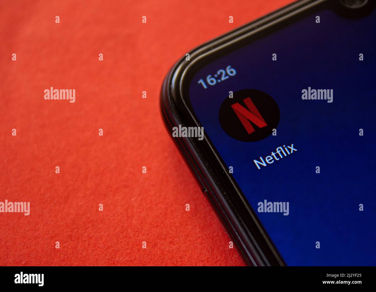 Netflix screen hi-res stock photography and images - Alamy