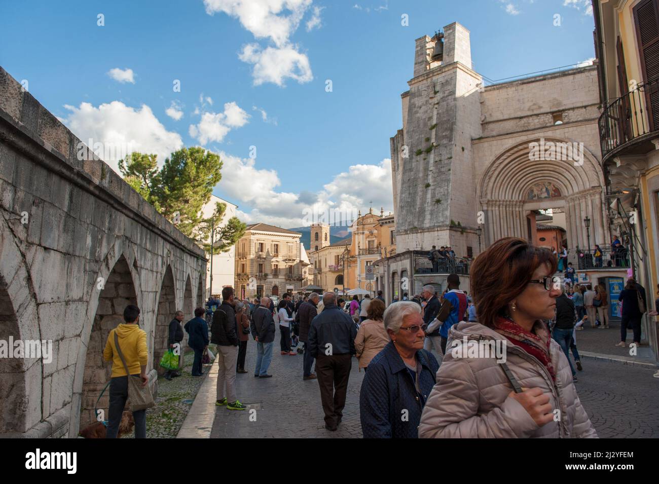 Sulmona people hi-res stock photography and images - Alamy