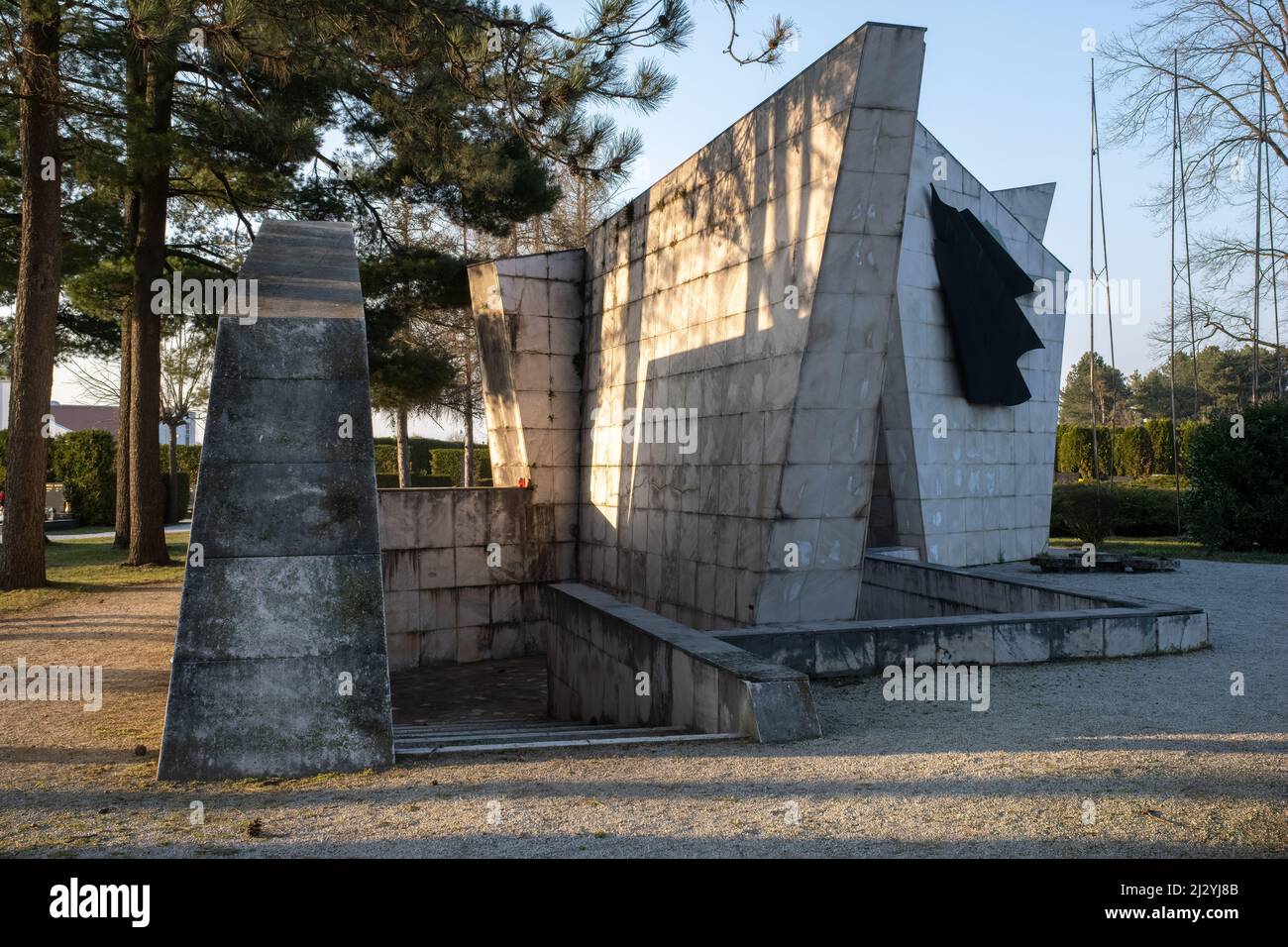 Burial of the victims hi-res stock photography and images - Alamy