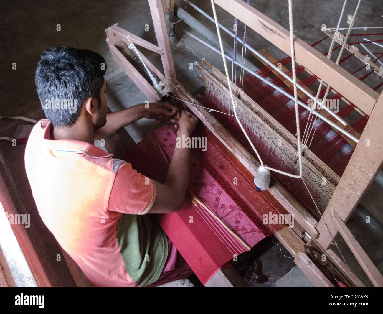 India, Gujarat, Kutch, Handloom Design Center in Bhujodi. A worker ...