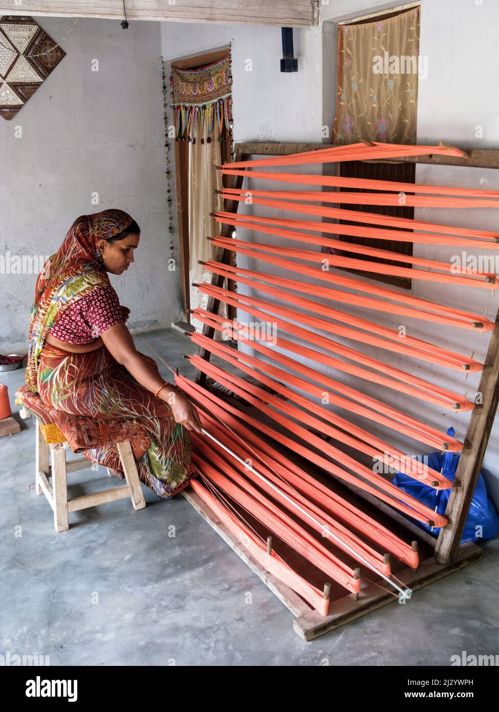 Hand weaving in india hi-res stock photography and images - Alamy