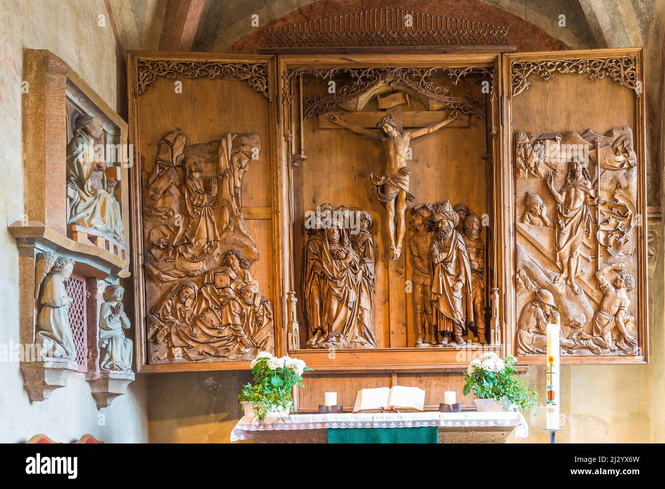 Detwang, Church of St. Peter and Paul, crucifixion altarpiece Stock ...