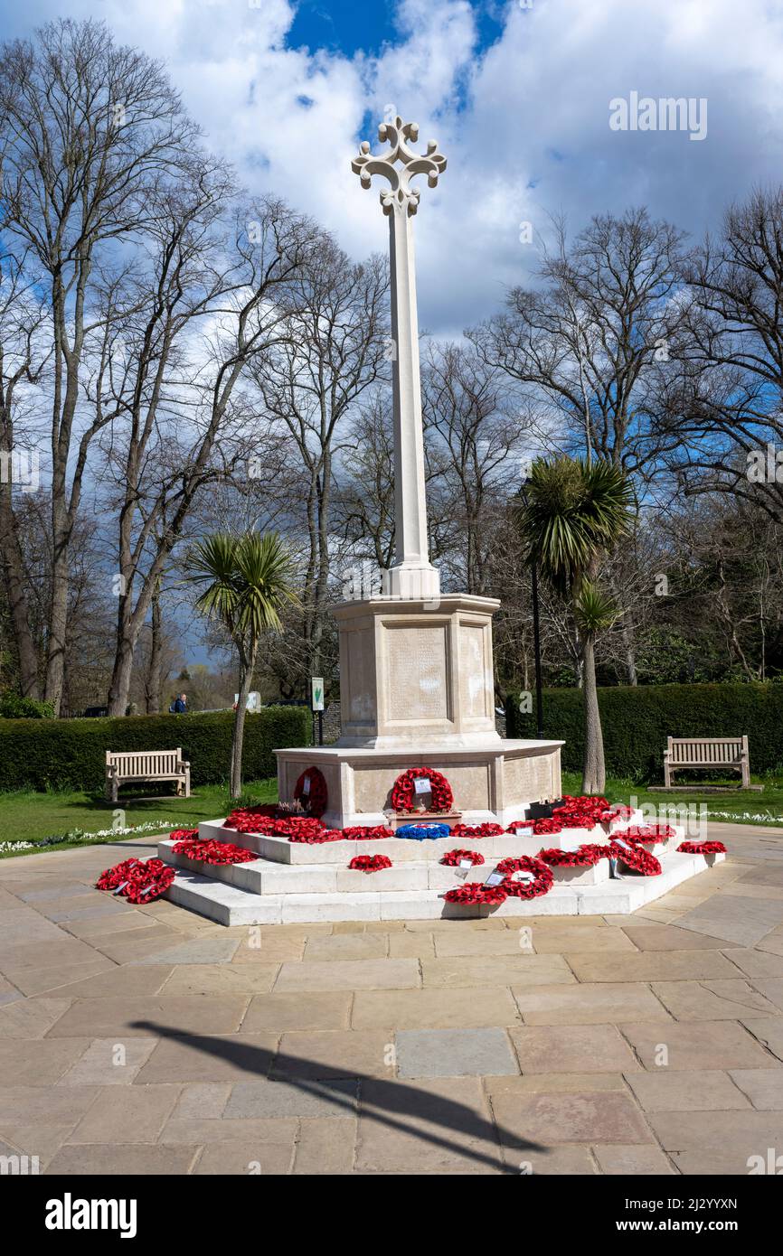 War memorial farnham hi-res stock photography and images - Alamy