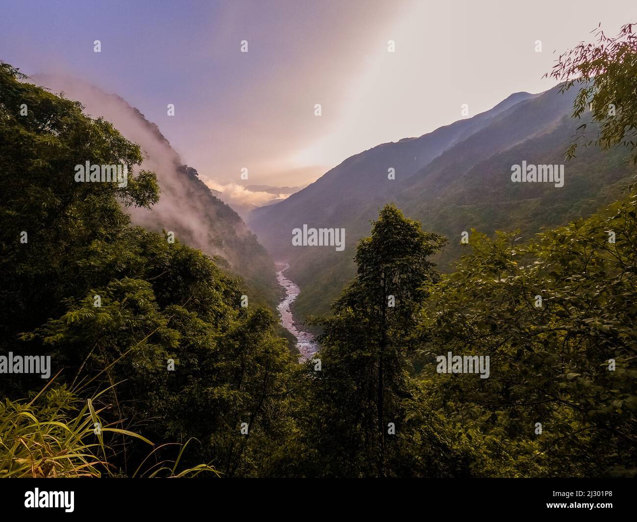 Hiking in taipei hi-res stock photography and images - Alamy