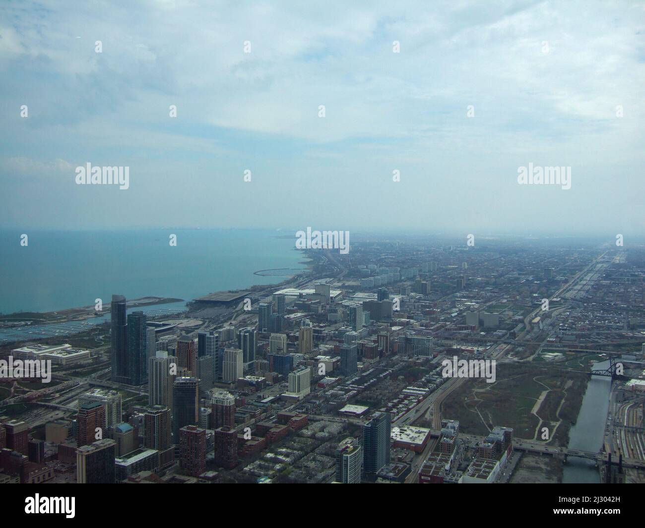 Bird's eye view of Chicago cityscape with Michigan Lake harbor Stock ...