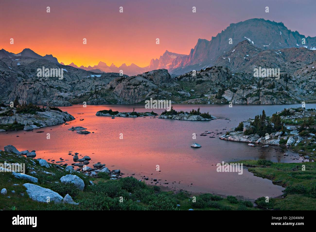 Wind river range wyoming wilderness hi-res stock photography and images ...