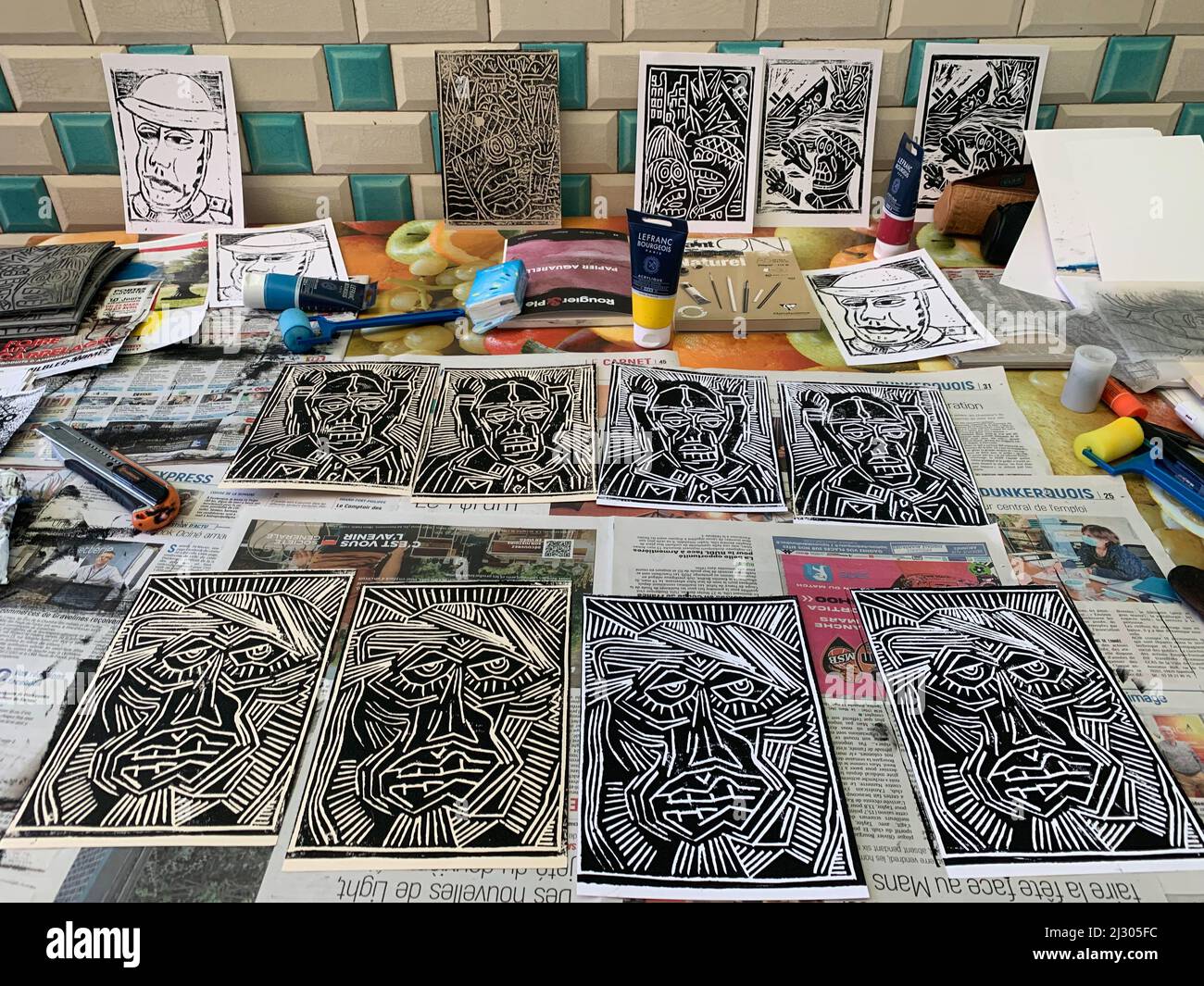 Linocuts hi-res stock photography and images - Alamy