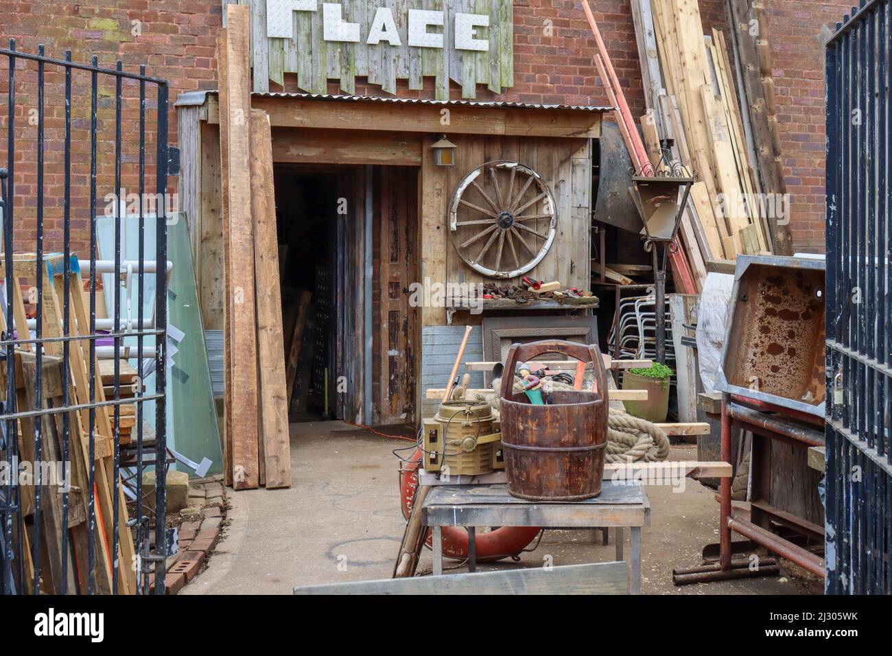 Reclamation yard hi-res stock photography and images - Alamy