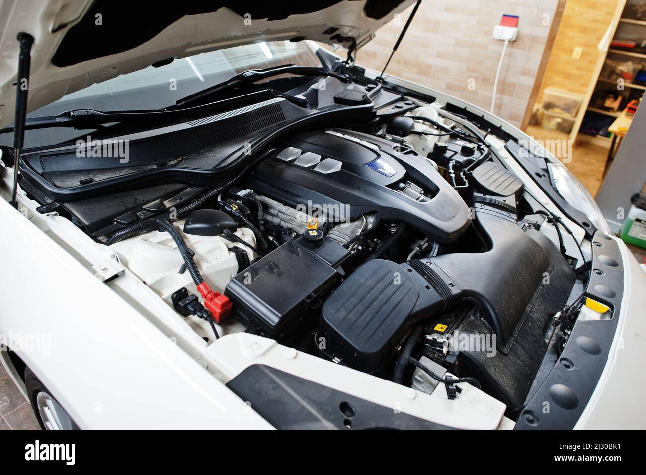 V6 engine of sport car in detailing garage Stock Photo - Alamy