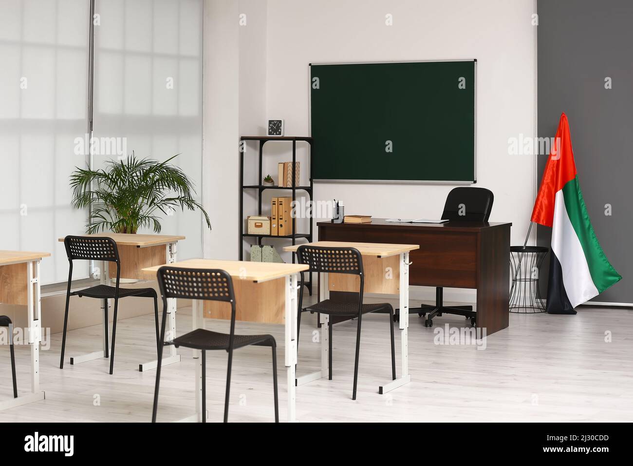 Education dubai classroom hi-res stock photography and images - Alamy