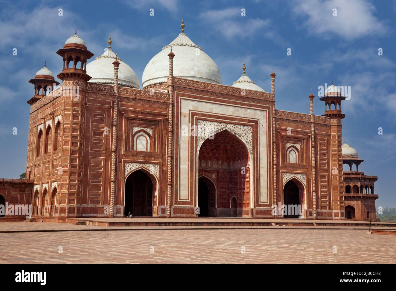 Chhatri of taj mahal hi-res stock photography and images - Alamy