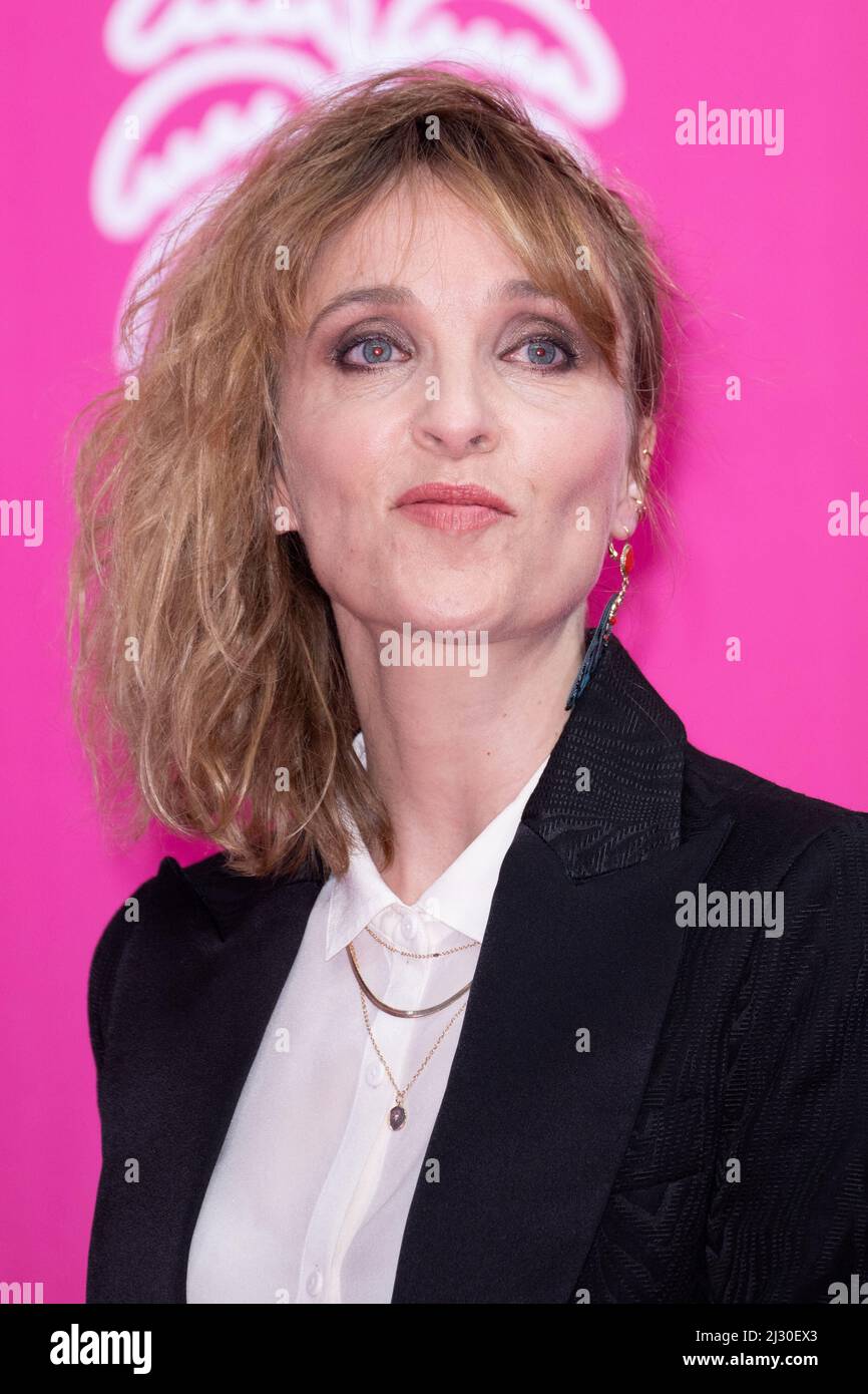 Alix Poisson attends the pink carpet during the 5th Canneseries ...