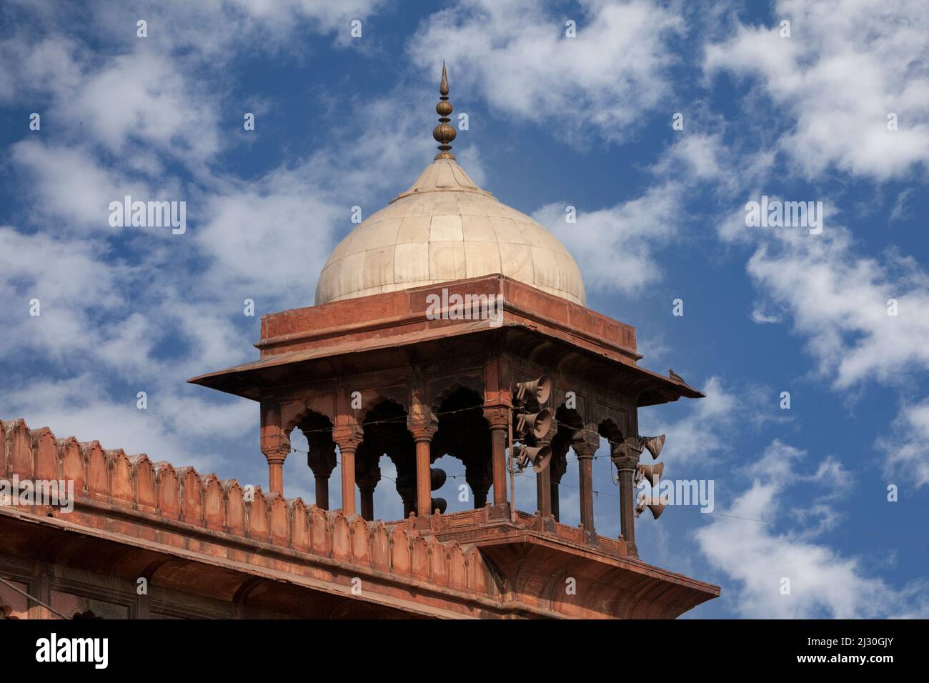 Chhatri mughal architecture hi-res stock photography and images - Alamy