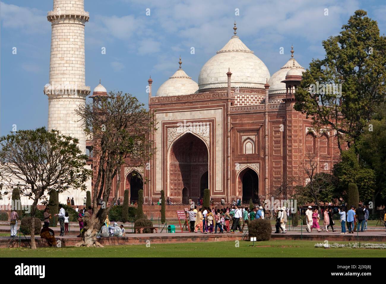 A mosque of taj mahal hi-res stock photography and images - Alamy
