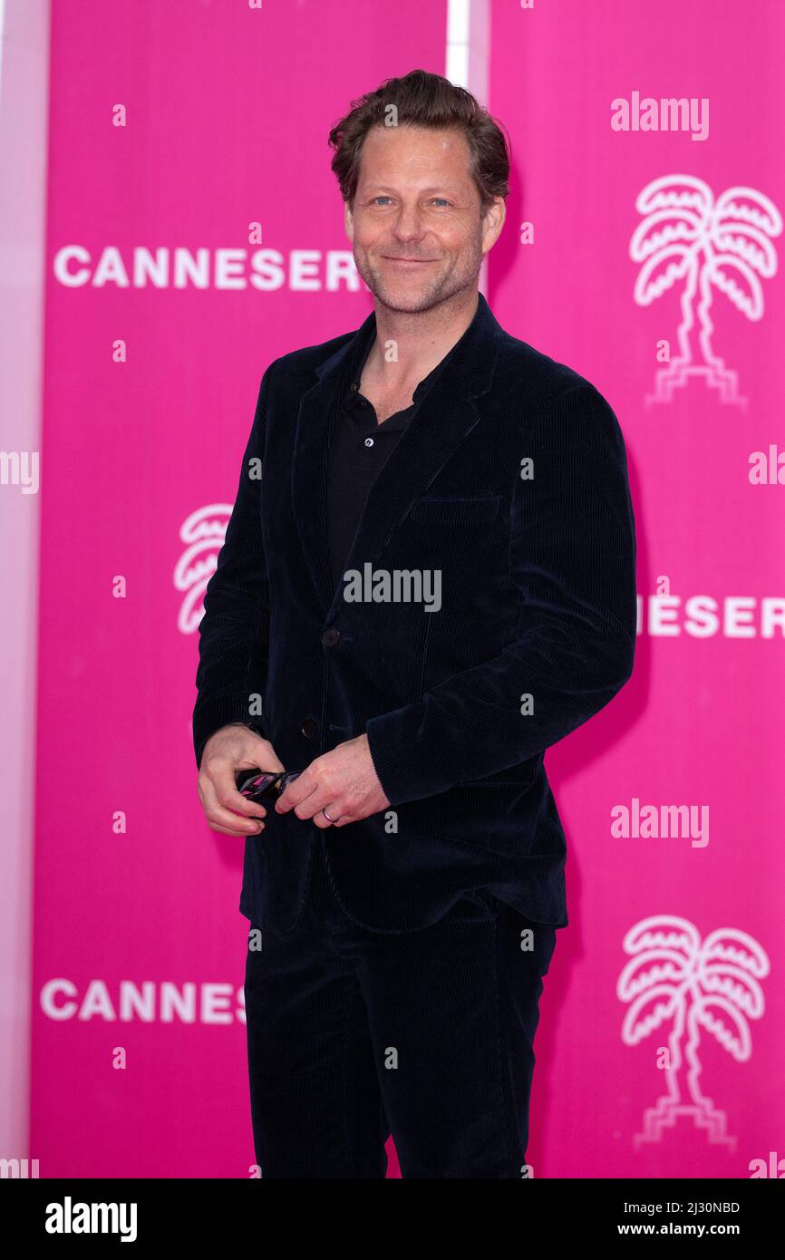 Jamie Bamber attends the pink carpet during the 5th Canneseries ...