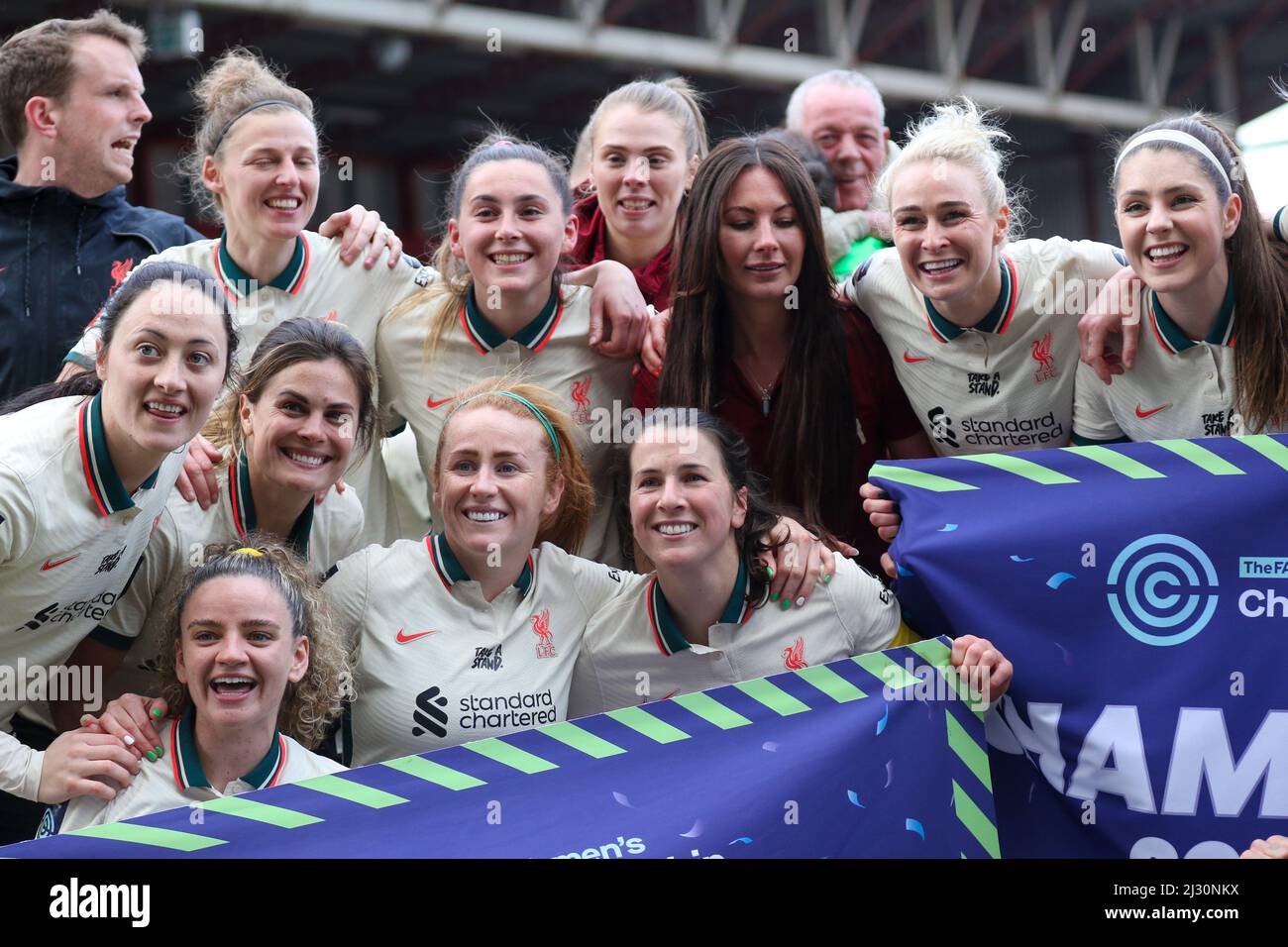 Liverpool football club women's 2021 hi-res stock photography and ...