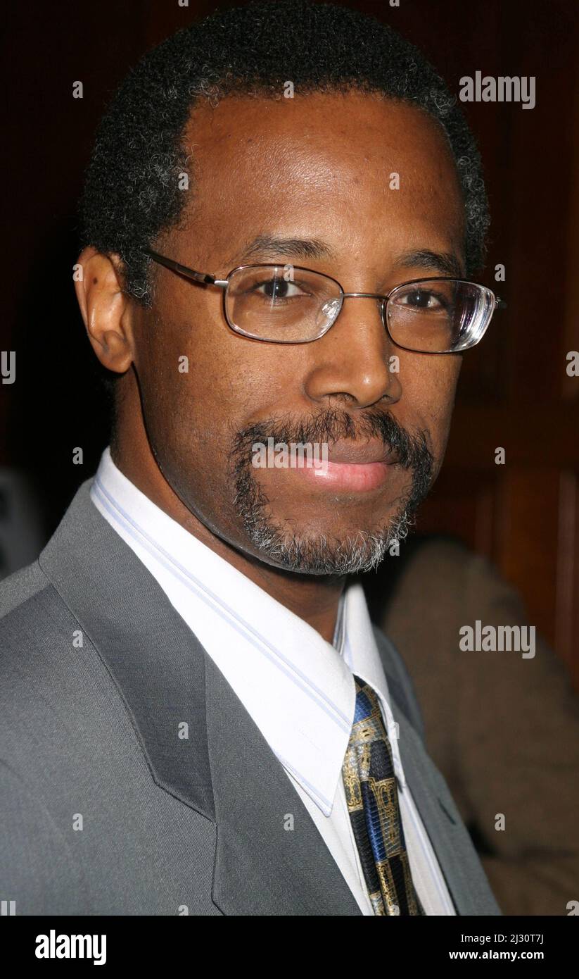 Benjamin Carson, Sr. M.D. attends Child Magazine's Second Annual ...