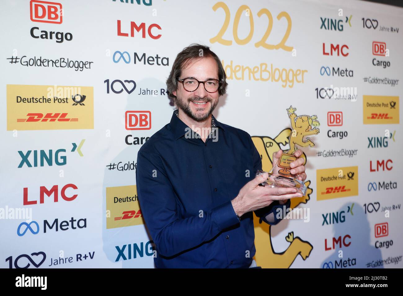 Berlin, Germany. 04th Apr, 2022. Alex Jakubowski "comicdenkblase" wins ...