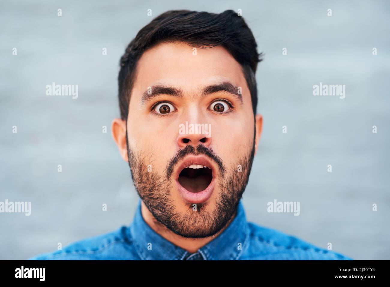 Man shocked young portrait one hi-res stock photography and images - Alamy