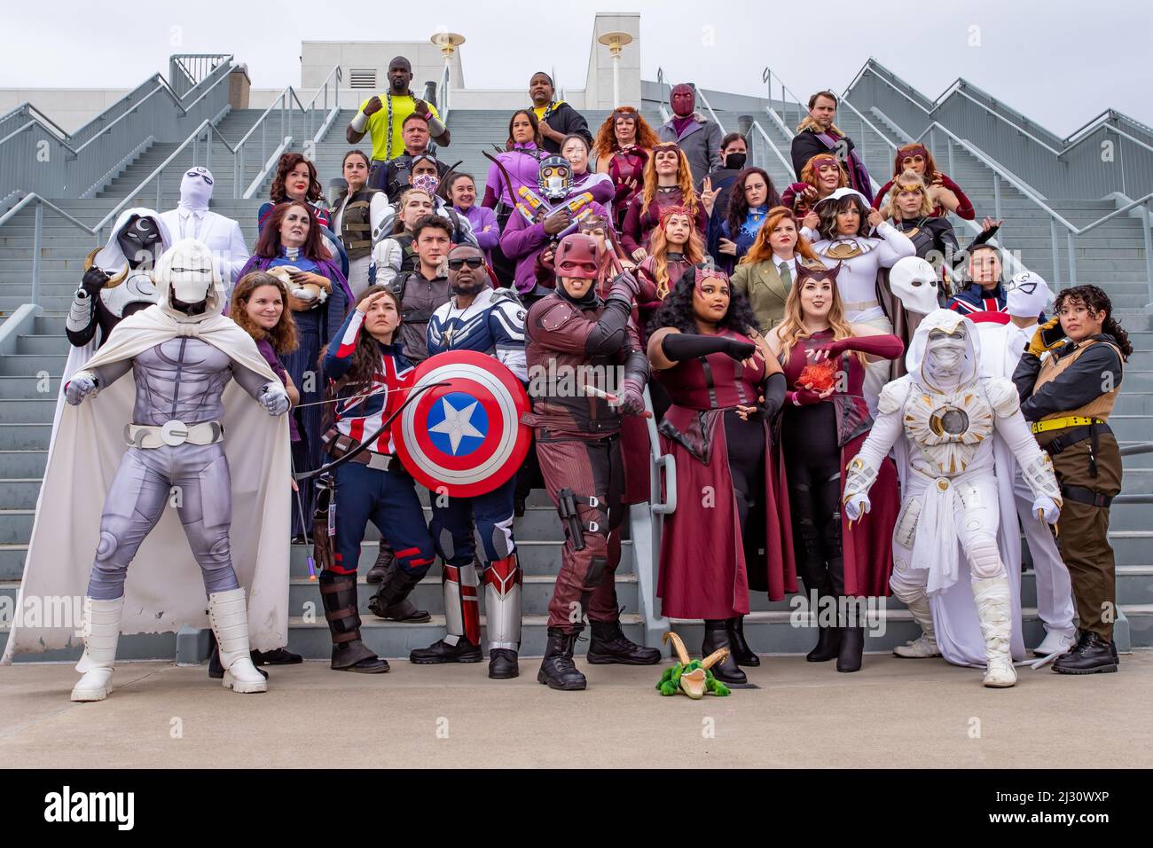 Marvel avengers group hi-res stock photography and images - Alamy