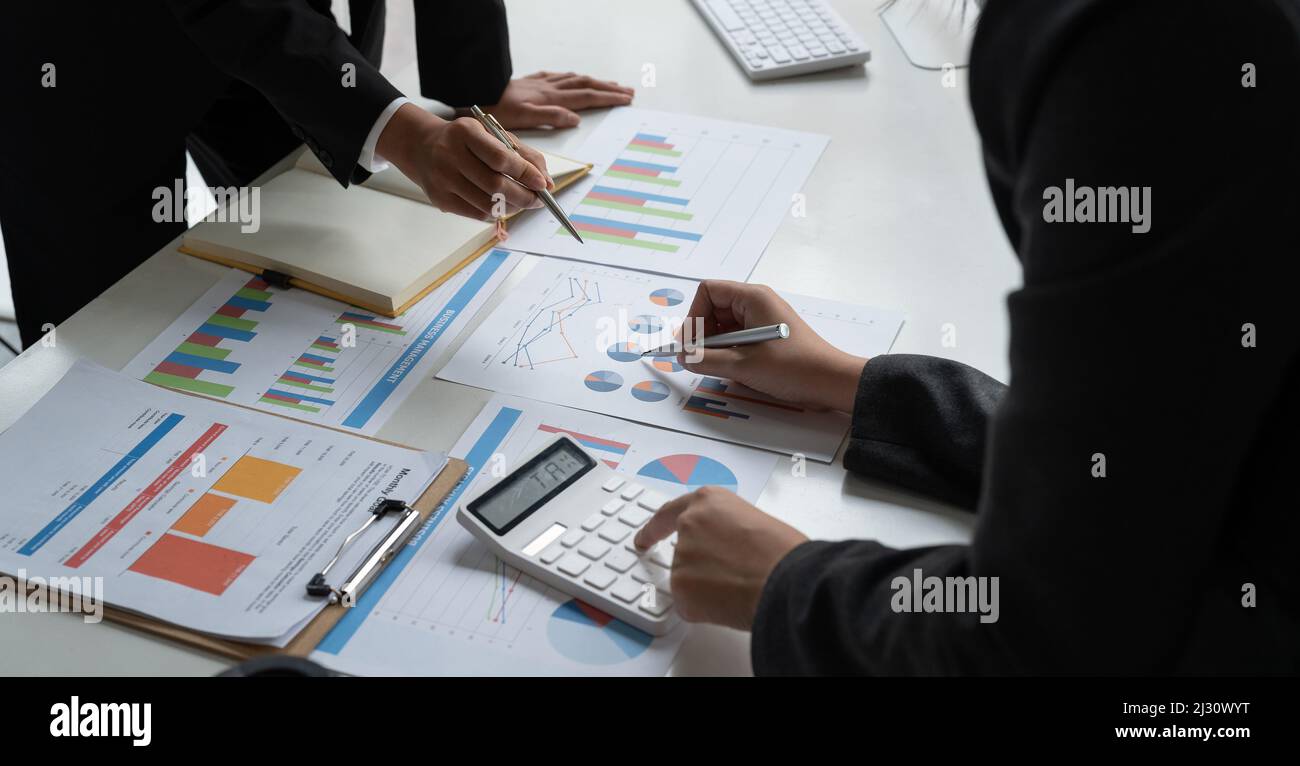 Professional accountant hi-res stock photography and images - Alamy