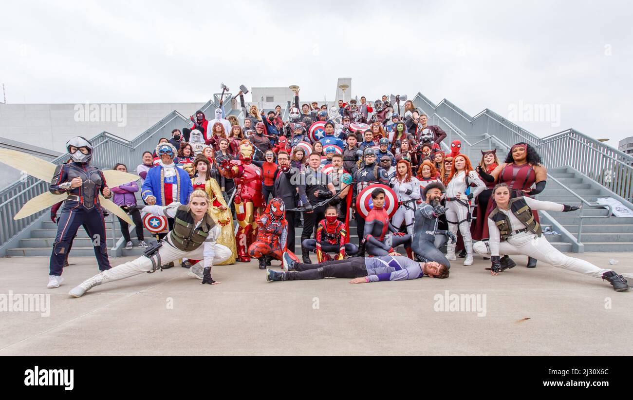 Marvel avengers group hi-res stock photography and images - Alamy