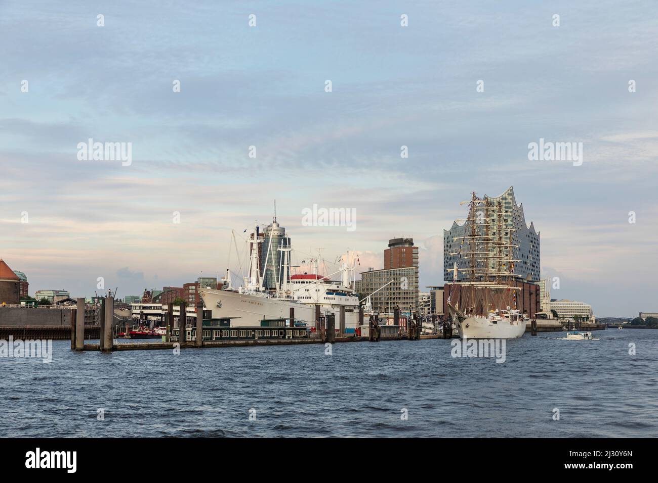 HAMBURG, GERMANY - AUG 2, 2017: view to harbor of Hamburg with historic ...