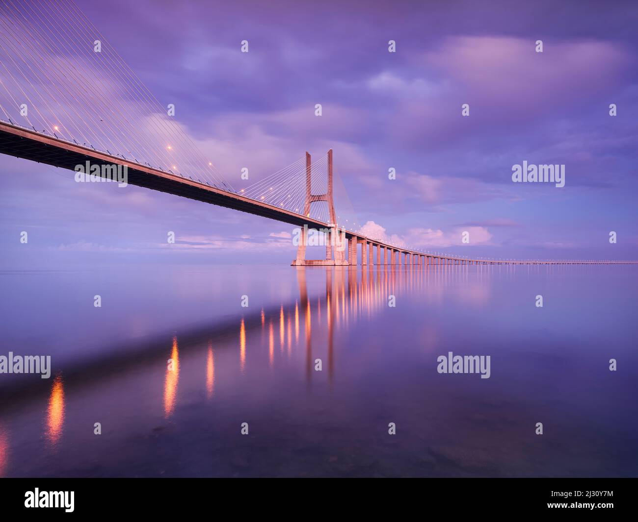 Vasco da Gama Bridge, Lisbon, Portugal Stock Photo - Alamy