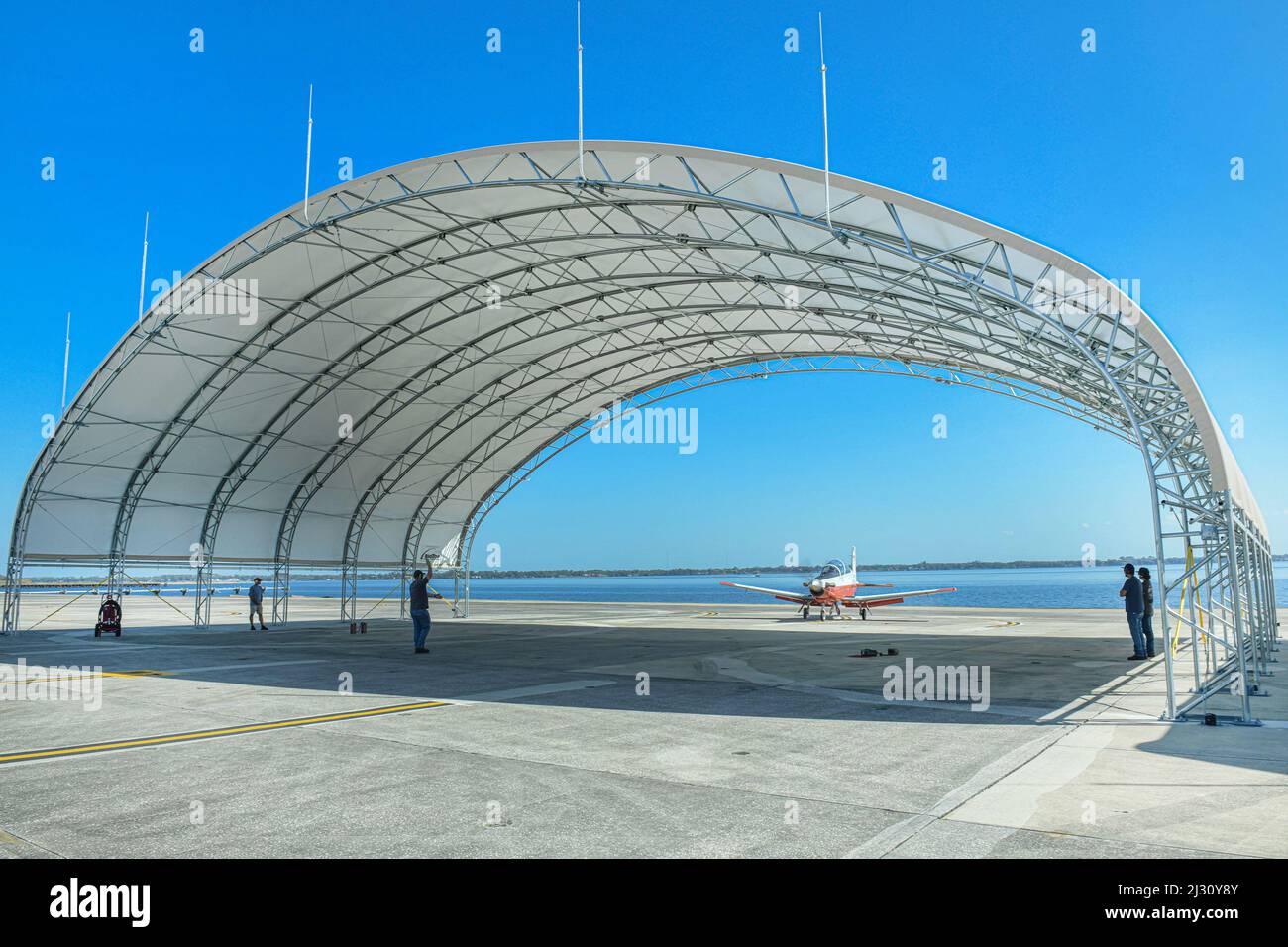 Fleet readiness center personnel hi-res stock photography and images ...