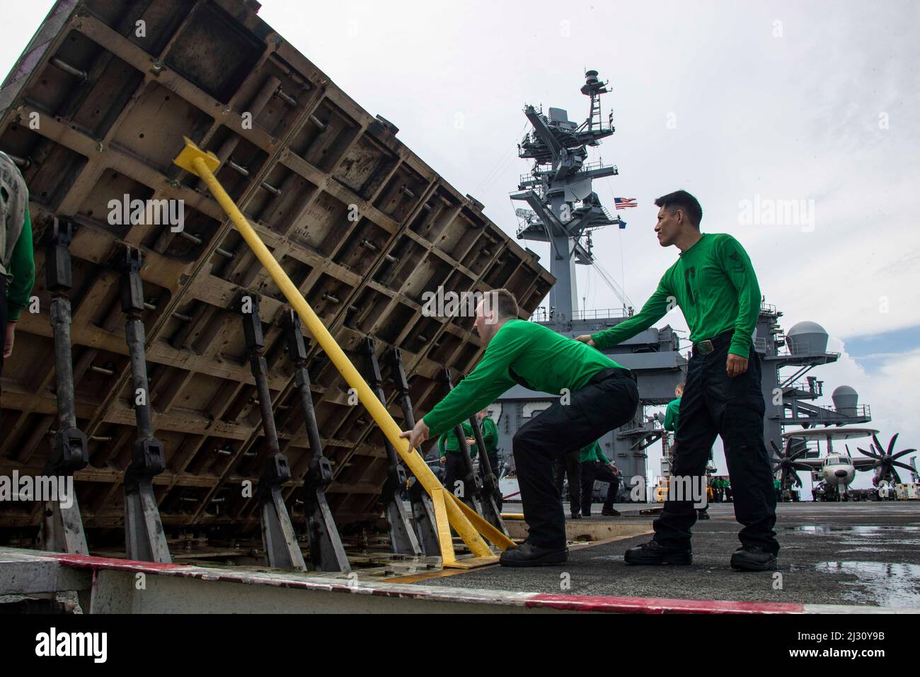 Jet blast deflector hi-res stock photography and images - Alamy
